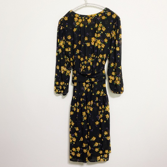 CAbi | Dresses | Cabi 5945 Debut Dress Spring 22 Size Xsmall Euc | Poshmark